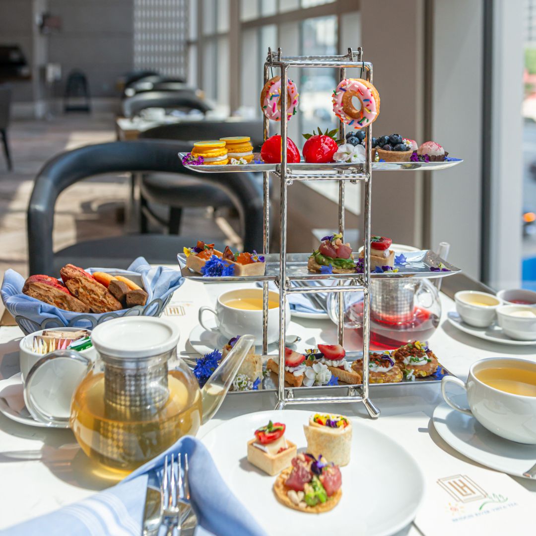 Chicago Rooftop Bar & Dining with A View - Eat & Drink At Rooftop